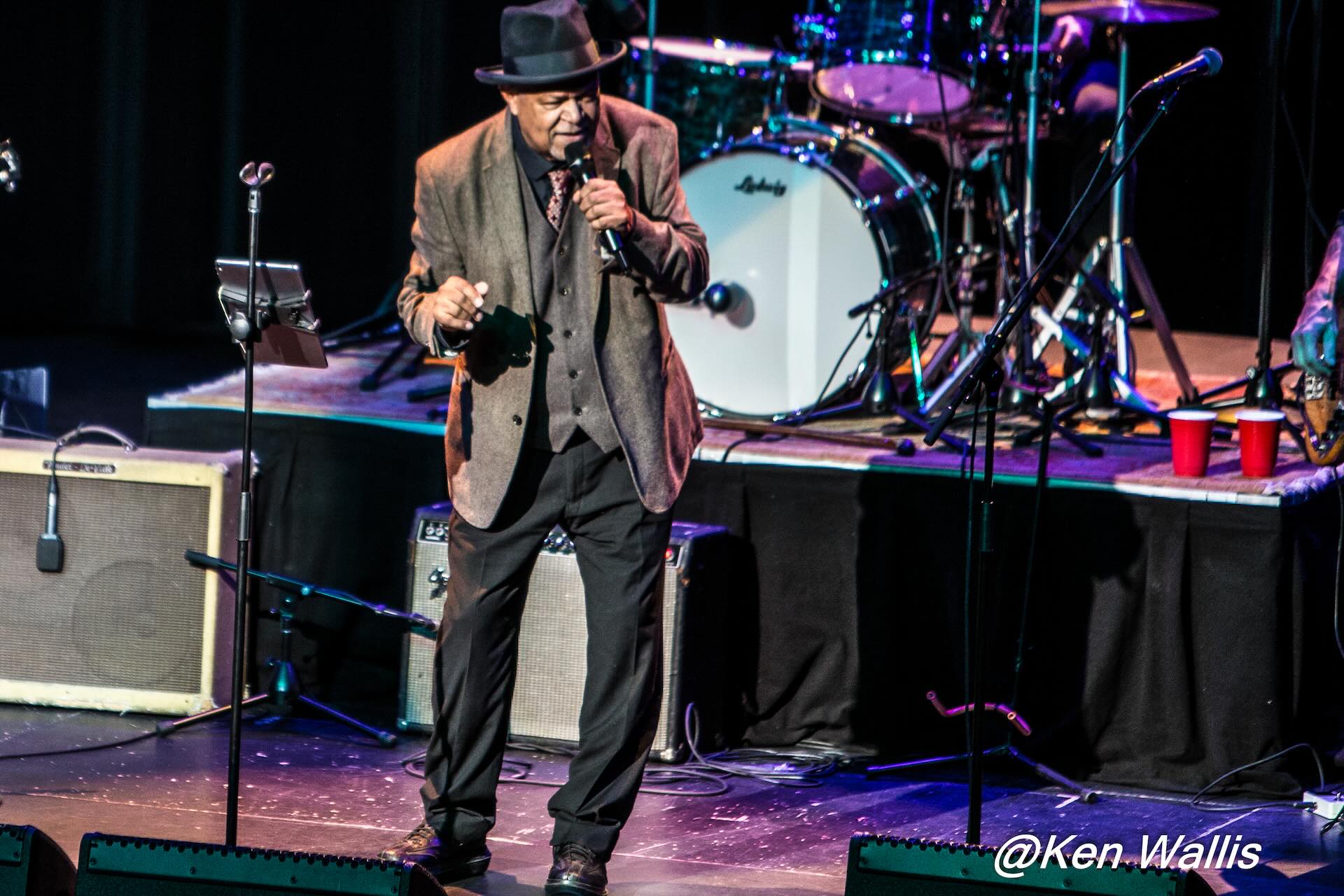 Steve Strongman and local guests rock holiday show - Hamilton City Magazine