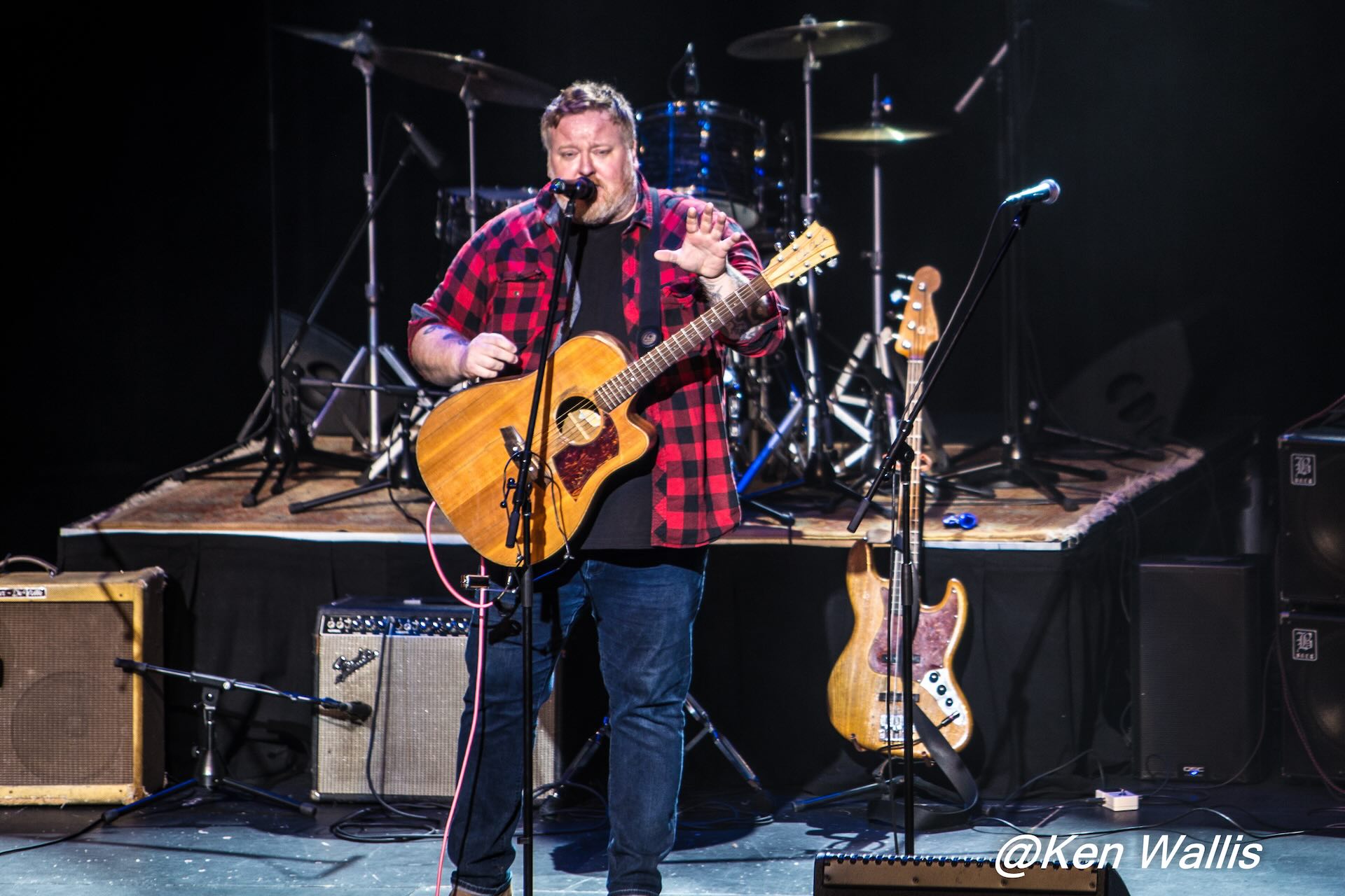 Steve Strongman and local guests rock holiday show - Hamilton City Magazine