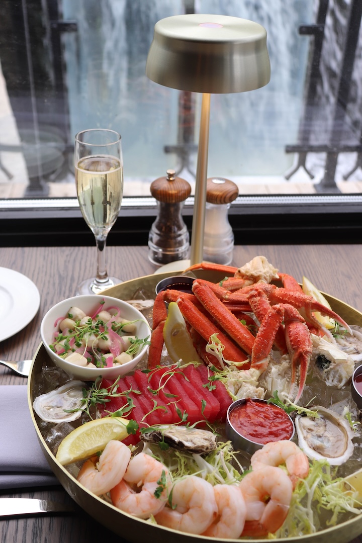 Dining districts: It takes a village - Hamilton City Magazine