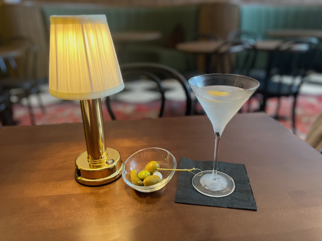 Henry’s on James, a 1920s-inspired jazz supper club opens downtown ...
